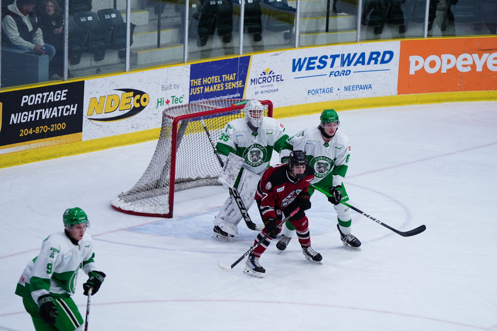 Terriers Struggle Against Oil Capitals | Portage Terriers